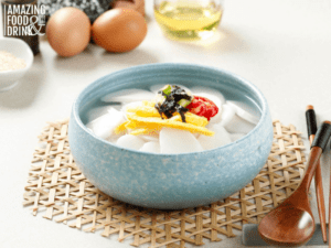 How to Make Korean Rice Cakes (Tteok) - Amazing Food & Drink